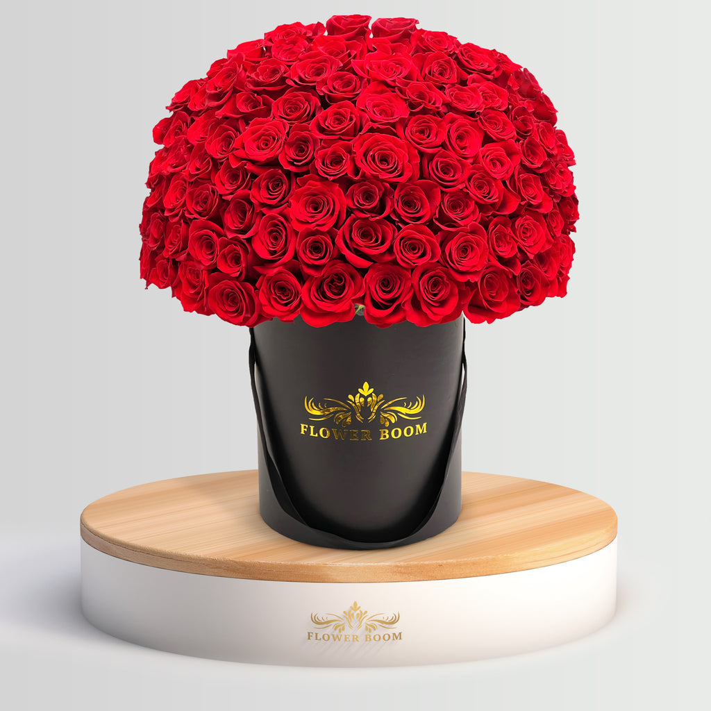 Signature Red Roses In a Box | Red Rose Bouquet Delivery – Flower Boom ...